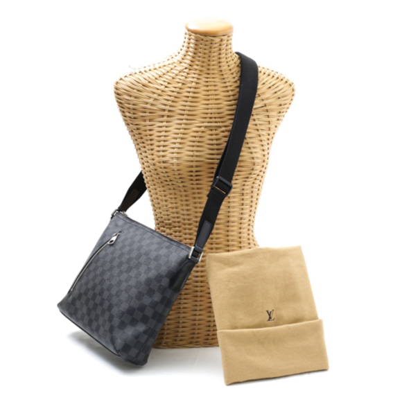 Louis Vuitton | Bags | Louis Vuitton Mick Pm Damier Graphite Messenger ...